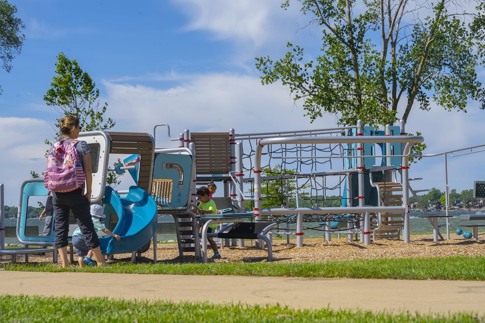 Pavilion Shore Park - City of Novi